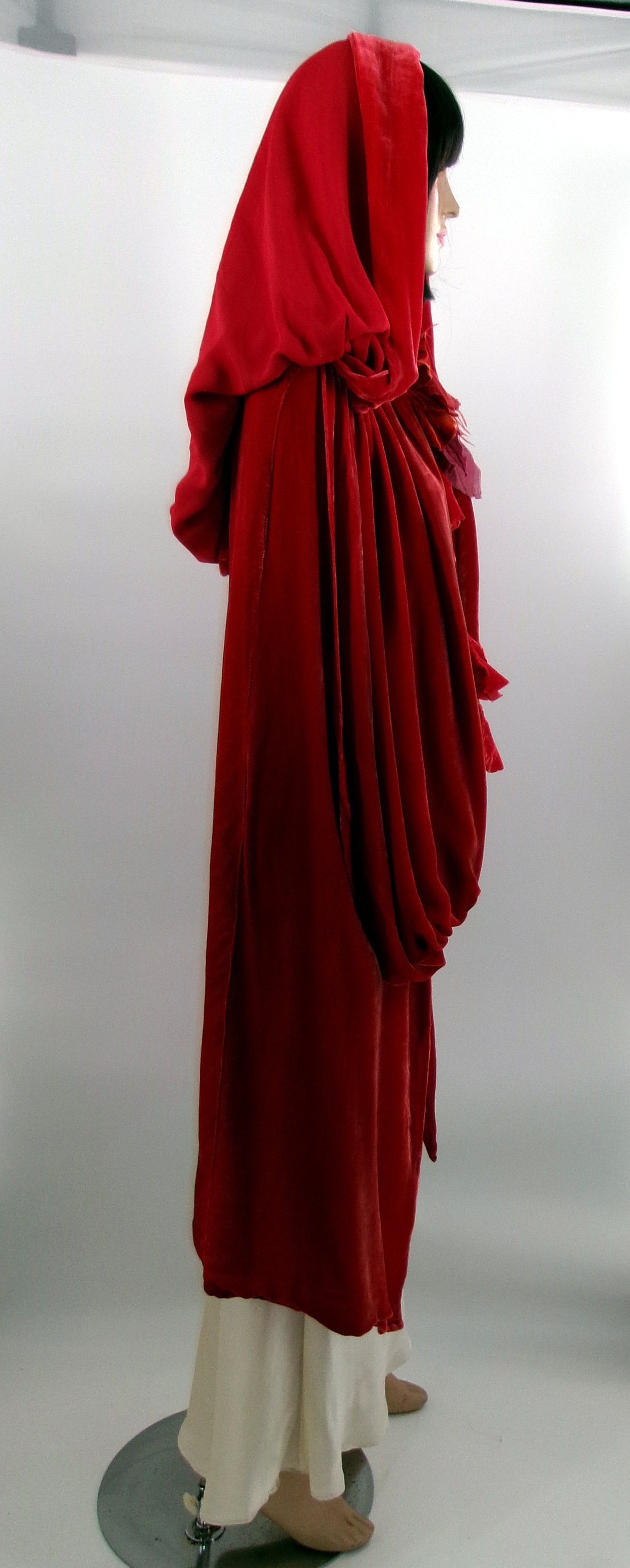 1920's Art Deco Cherry Silk Velvet Cloak With Floral Embellishment at ...