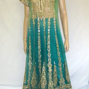 Women's Ethnic-indian-three Piece Ensemble in Ombre Colors With Gold ...