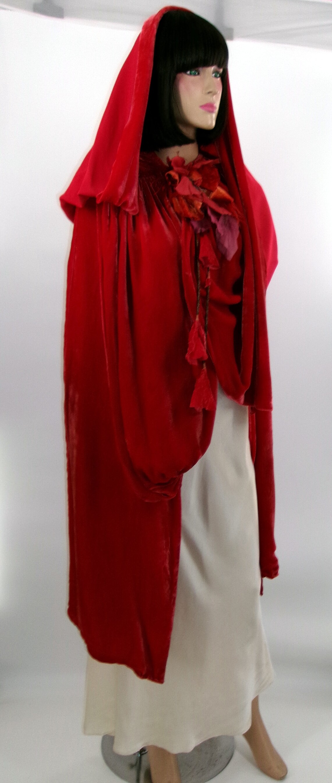 1920's Art Deco Cherry Silk Velvet Cloak With Floral Embellishment at ...