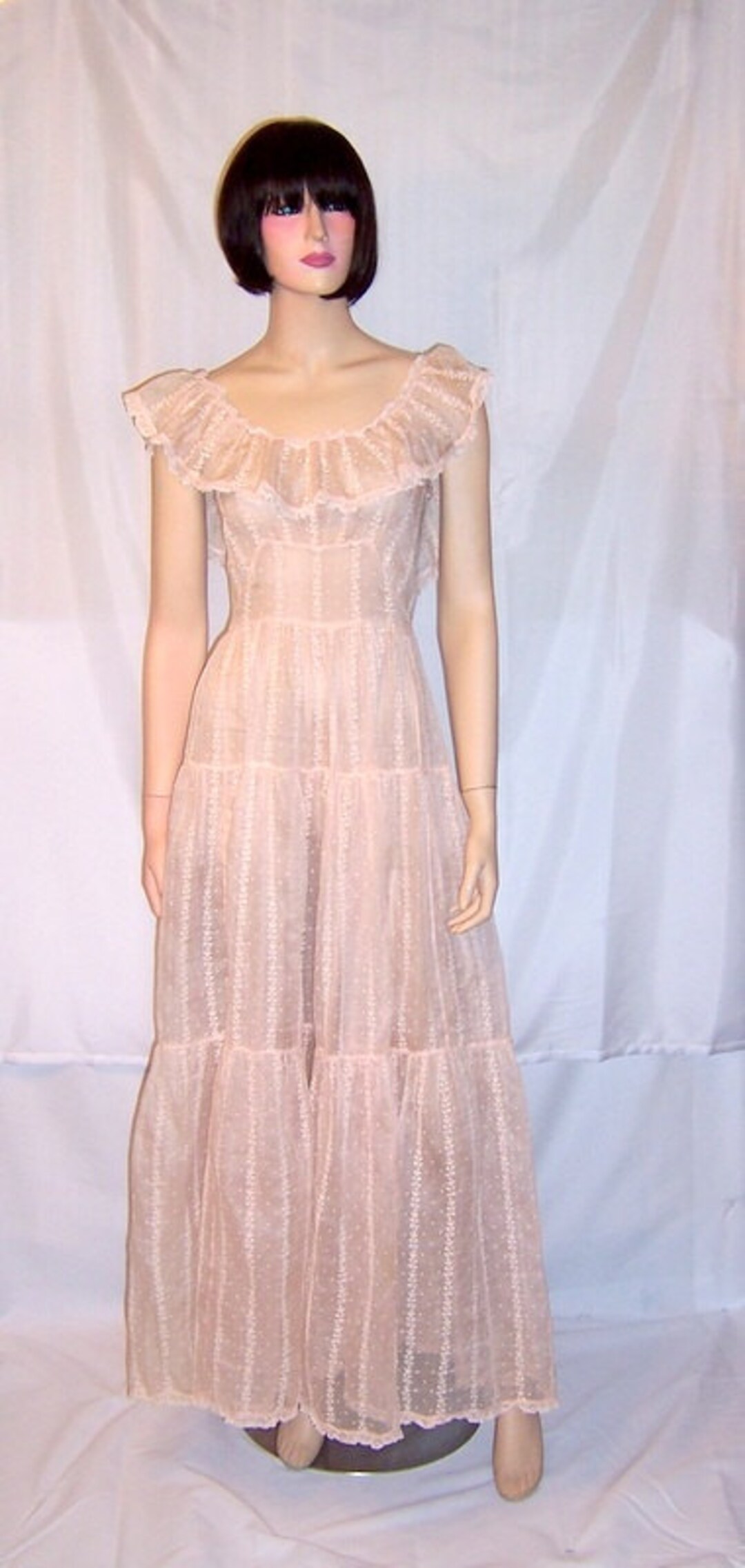 1930's Pale Pink Organdy, Embroidered Gown With Ruffled Collar - Etsy