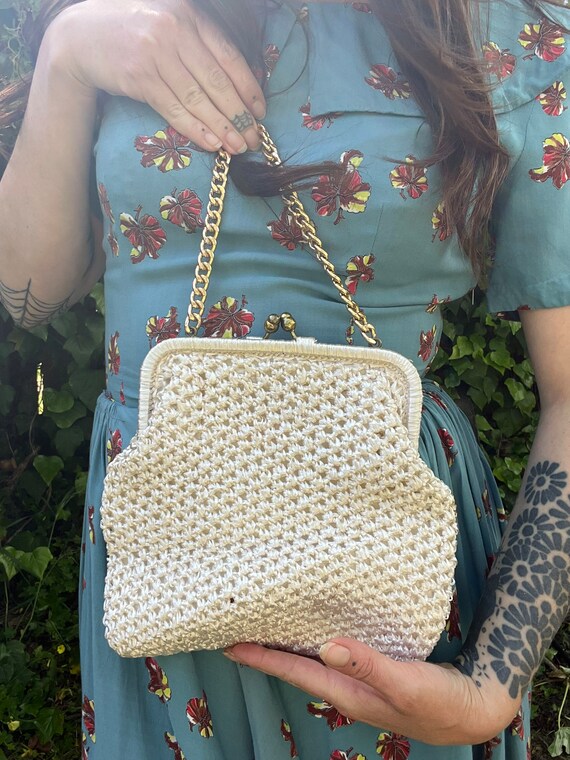 raffia and gold - Gem