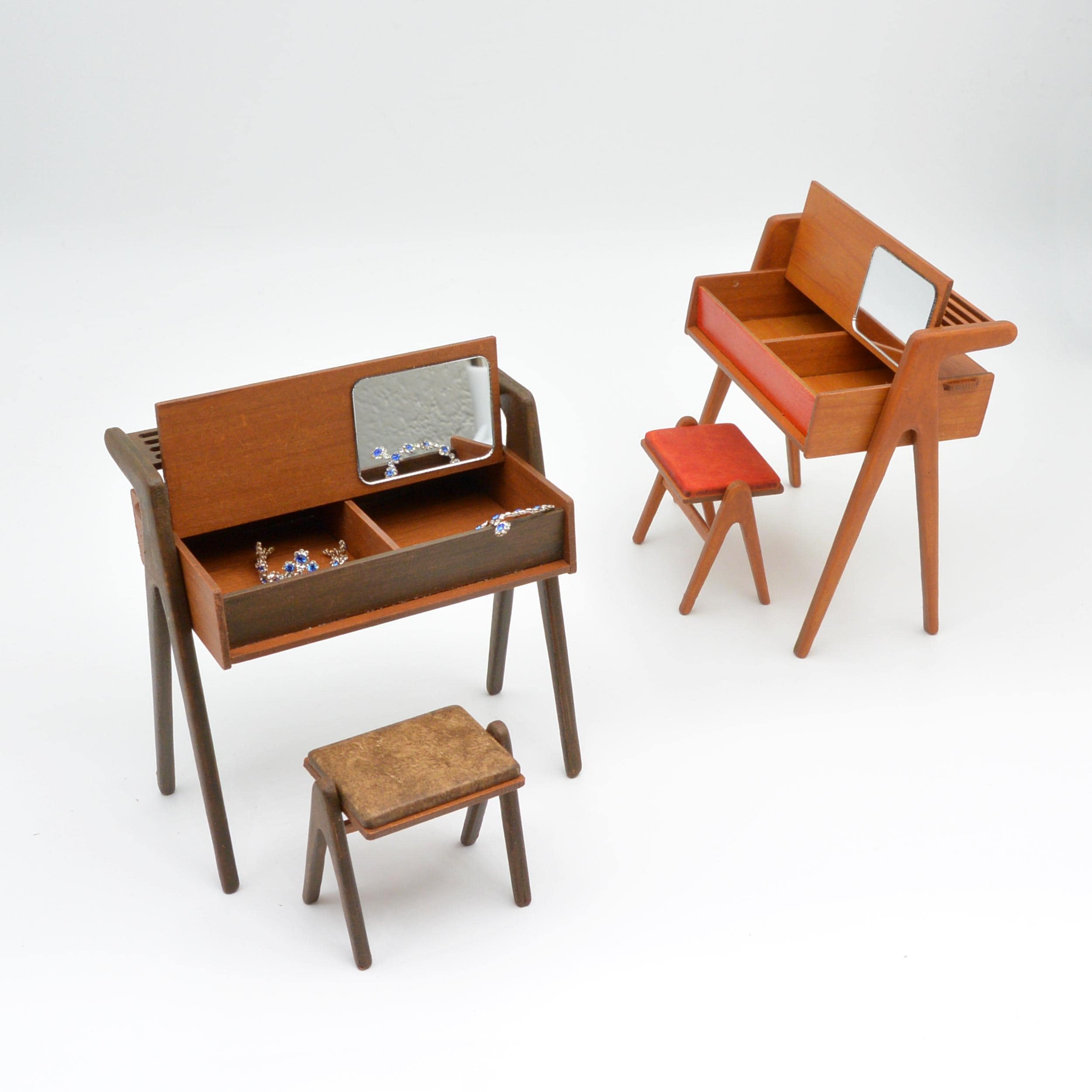 1950's Dutch Dressing Table / Vanity Desk - Dollhouse Miniature Kit 1: ...