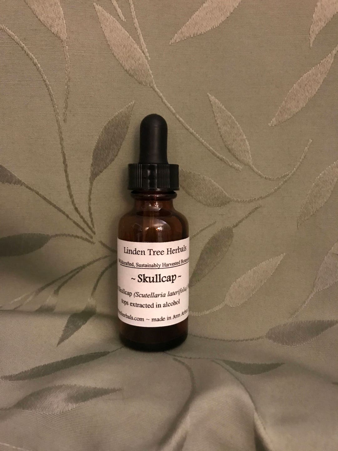 Skullcap Herbal Tincture (scutellaria Lateriflora) // Organically Grown ...
