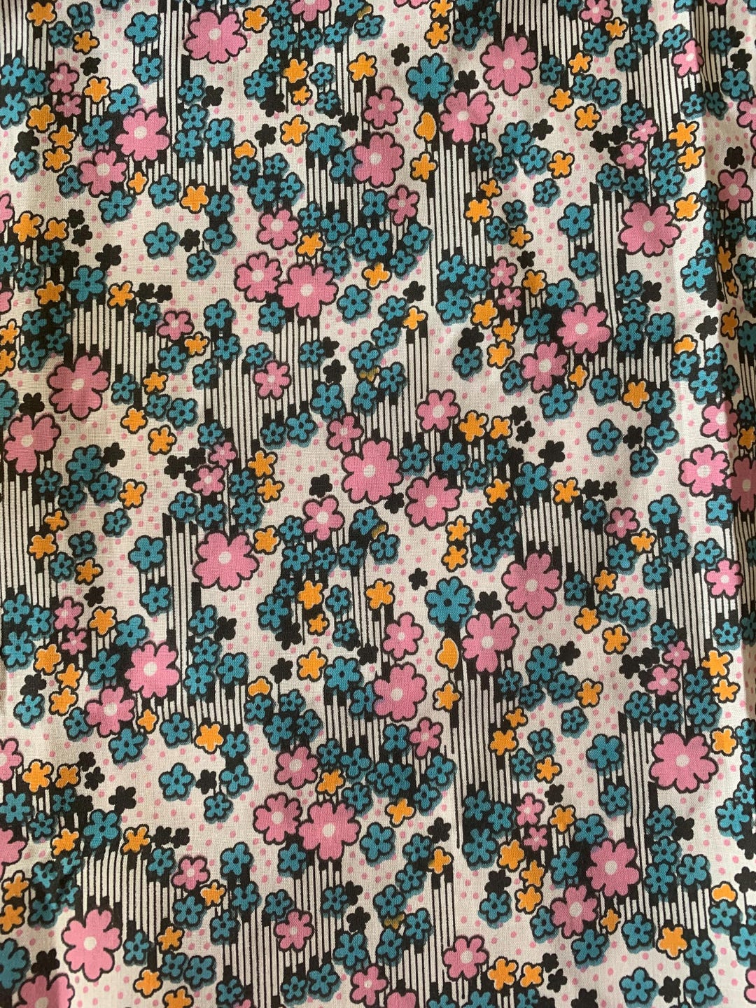 Vintage 1970s Dress Fabric, 210cm Length, Craft Supplies, Sewing ...