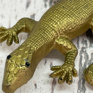 Monitor Lizard Gold Plastic Celluloid Lizard Brooch Vintage Reptile ...