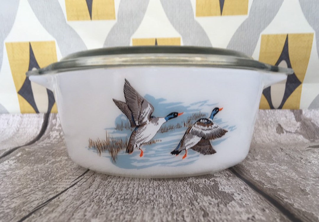 JAJ Pyrex Wildfowl Junior Casserole Dish Flying Duck Pyrex - Etsy