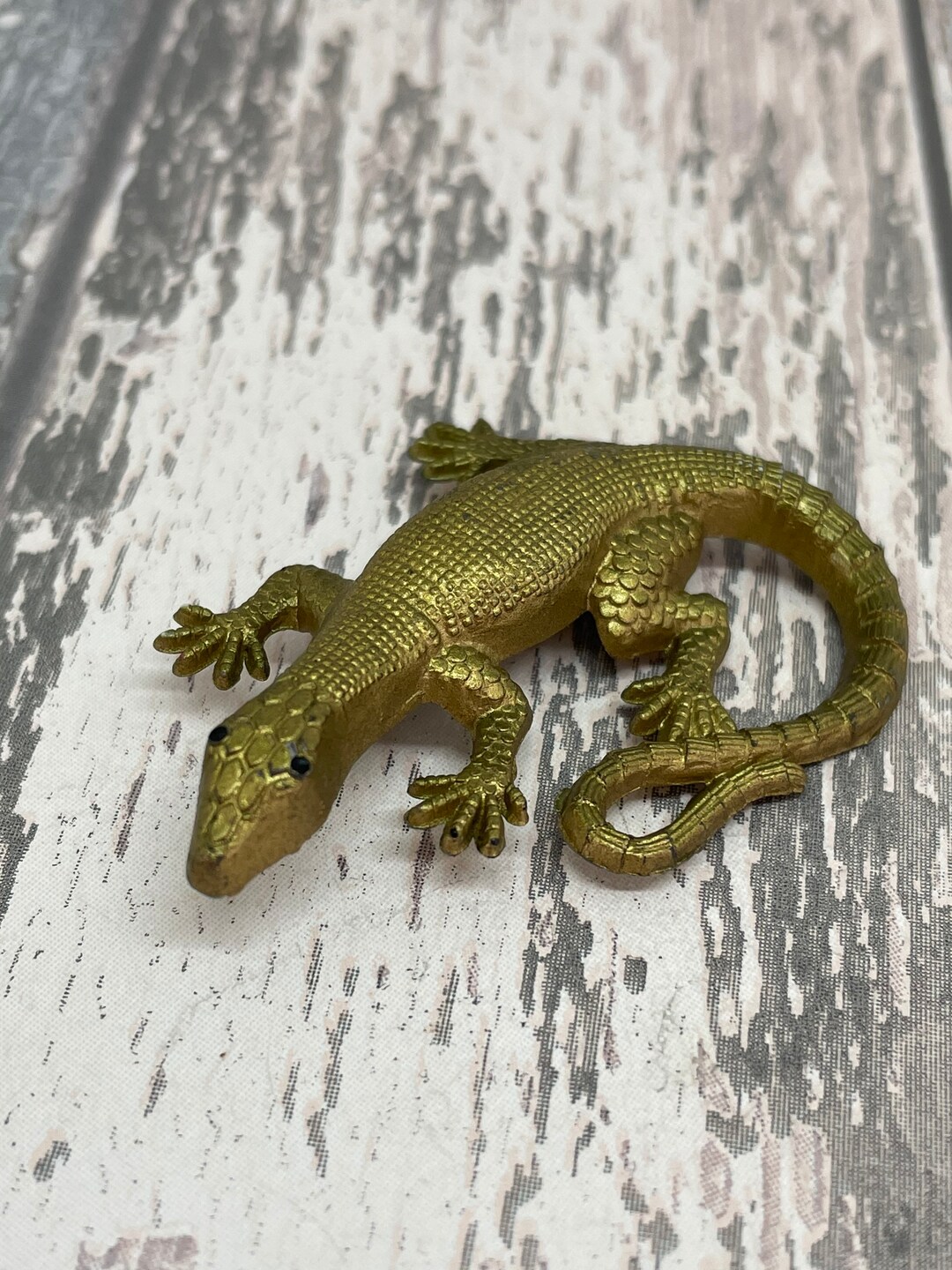 Monitor Lizard Gold Plastic Celluloid Lizard Brooch - Vintage Reptile ...