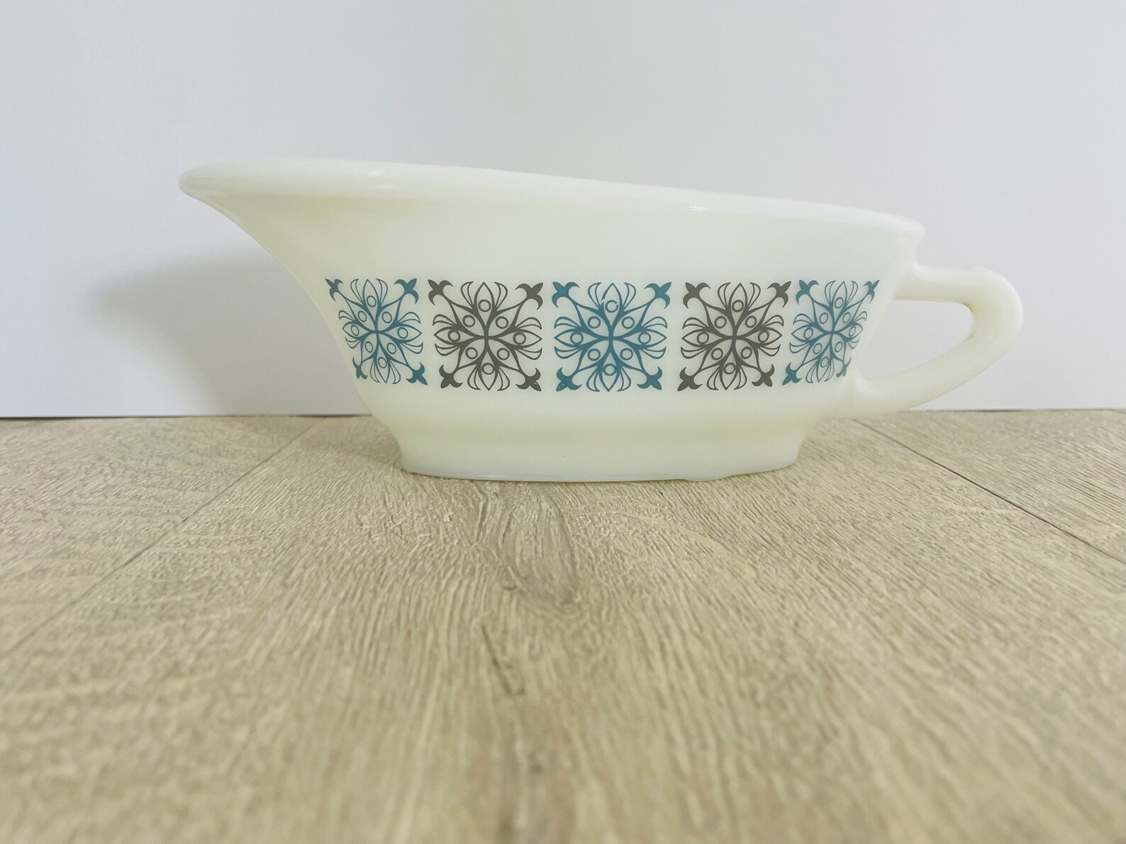 JAJ Pyrex Chelsea Range Gravy Boat or Sauce Jug - Etsy
