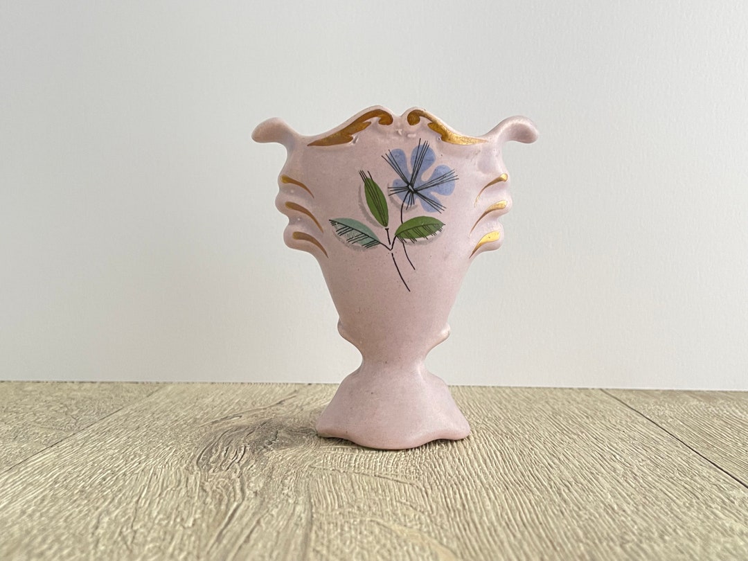 Retro Ceramic Bud Vase Fe Bland Pink Fan Shaped Vase Italian Ceramics - Etsy