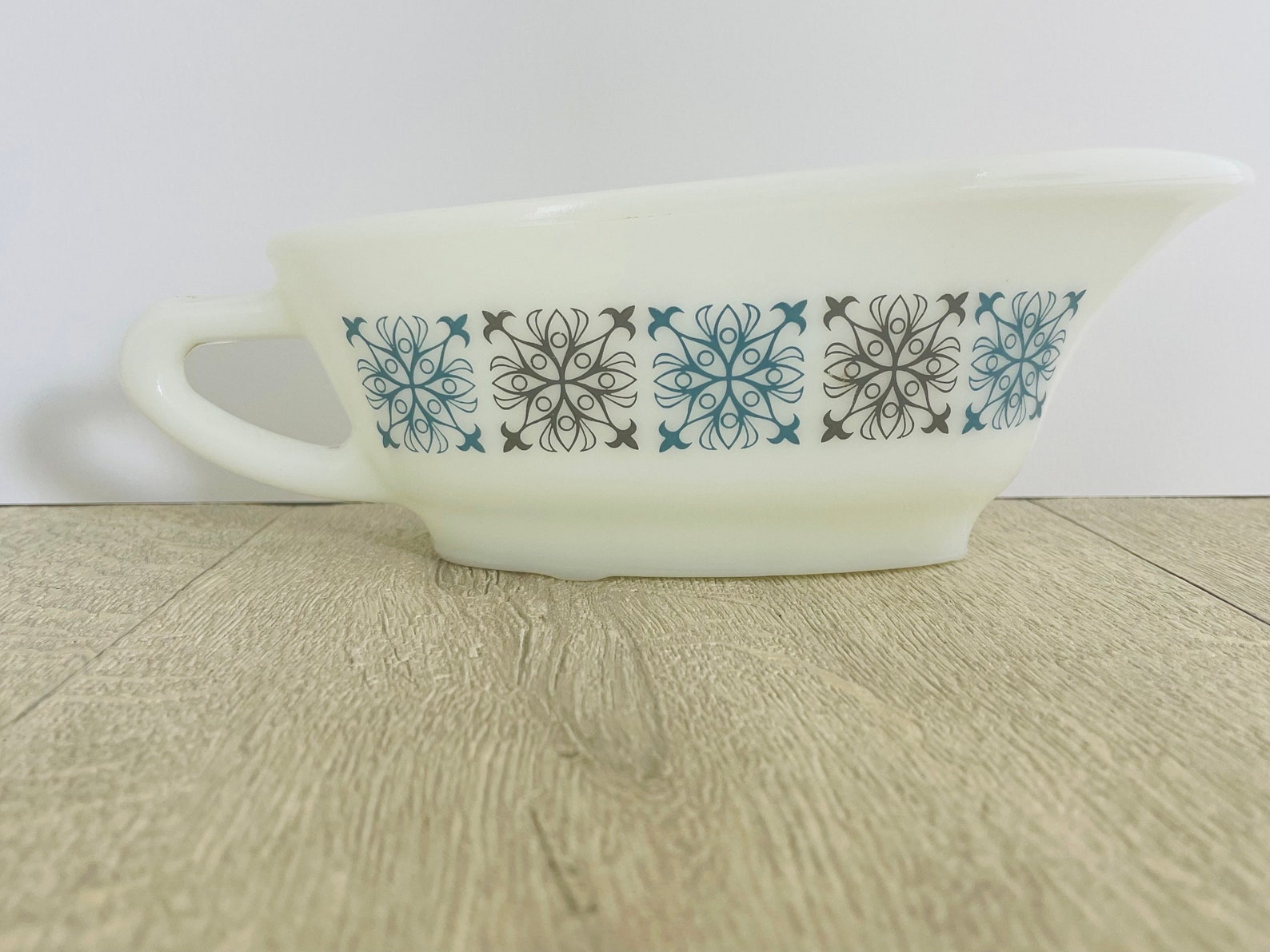 JAJ Pyrex Chelsea Range Gravy Boat or Sauce Jug - Etsy