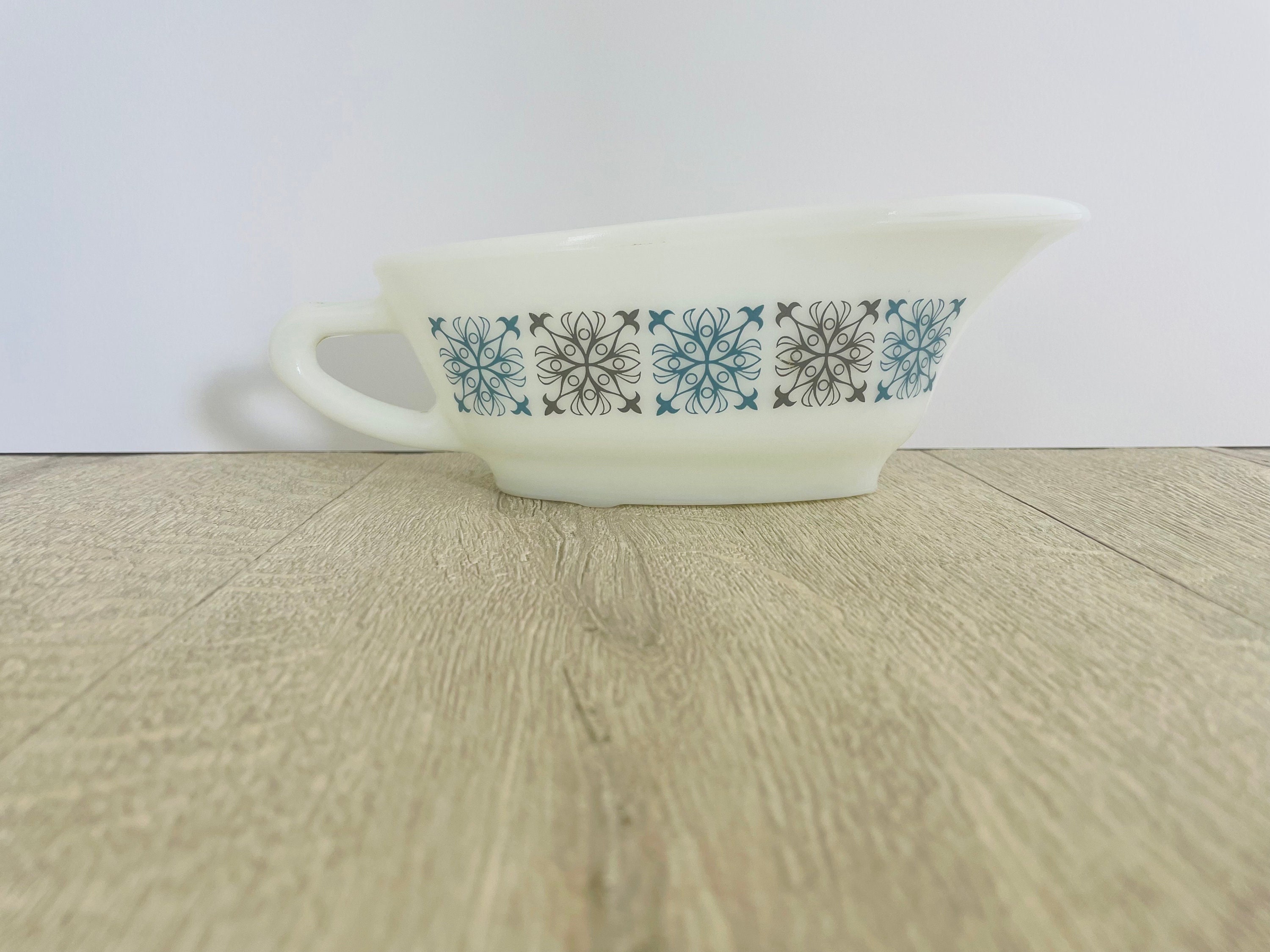 JAJ Pyrex Chelsea Range Gravy Boat or Sauce Jug - Etsy