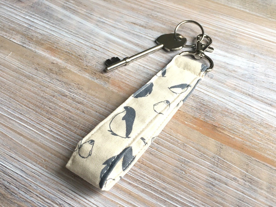 Penguin Keyfob Keyring Animal Theme Key Chain Wristlet Key Ring With ...