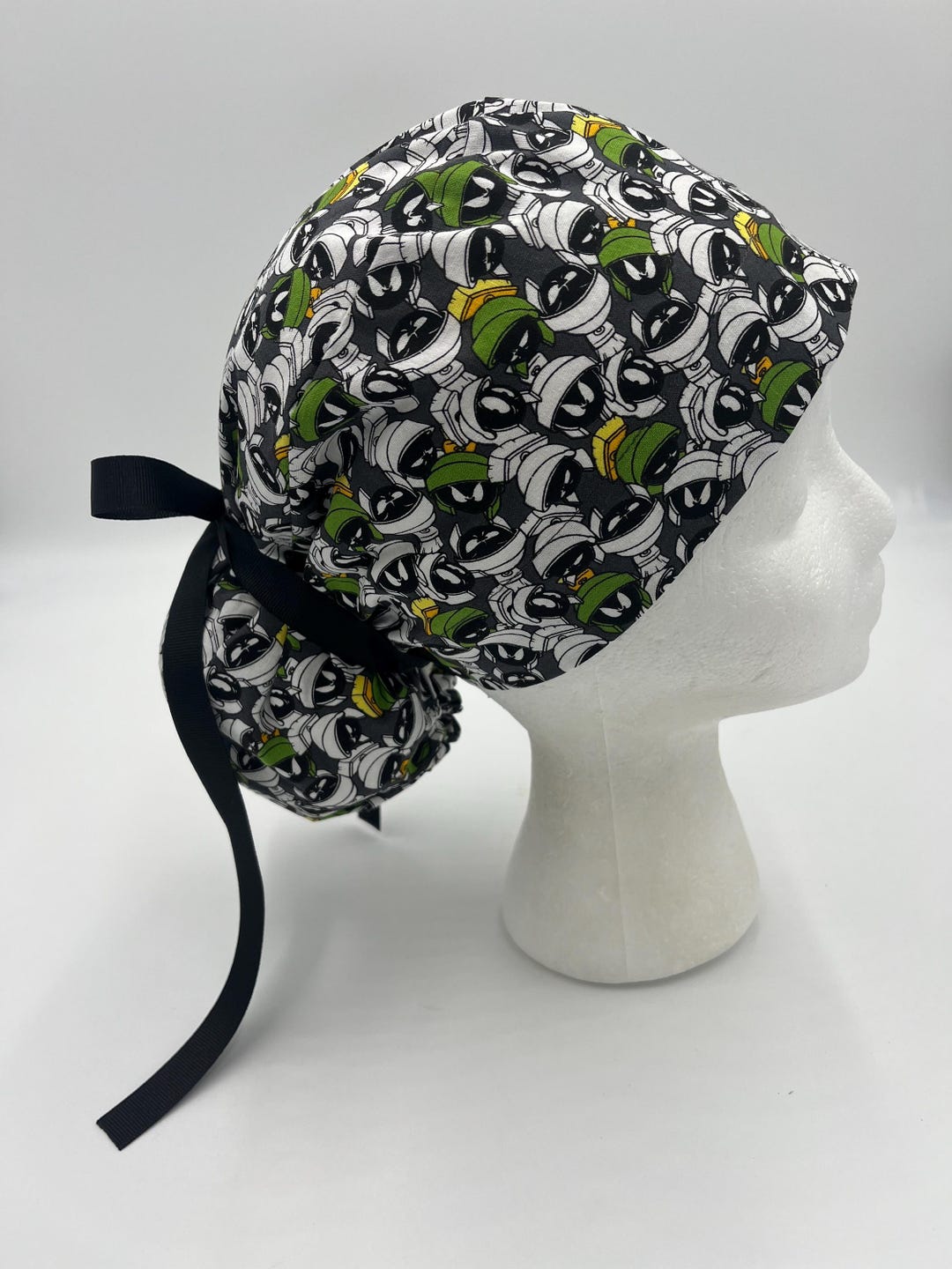 Marvin the Martian, Ponytail Scrub Hat for Women,made With Licensed ...