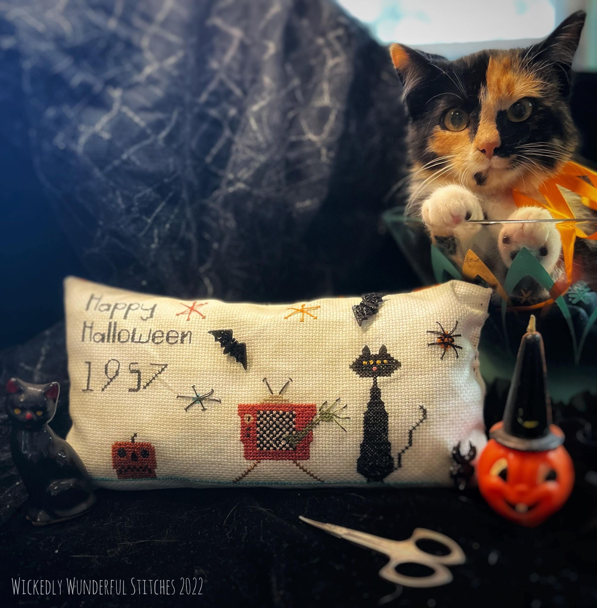 Atomic Halloween Cross Stitch Pattern Wickedlywunderfulstitches 2022 ...