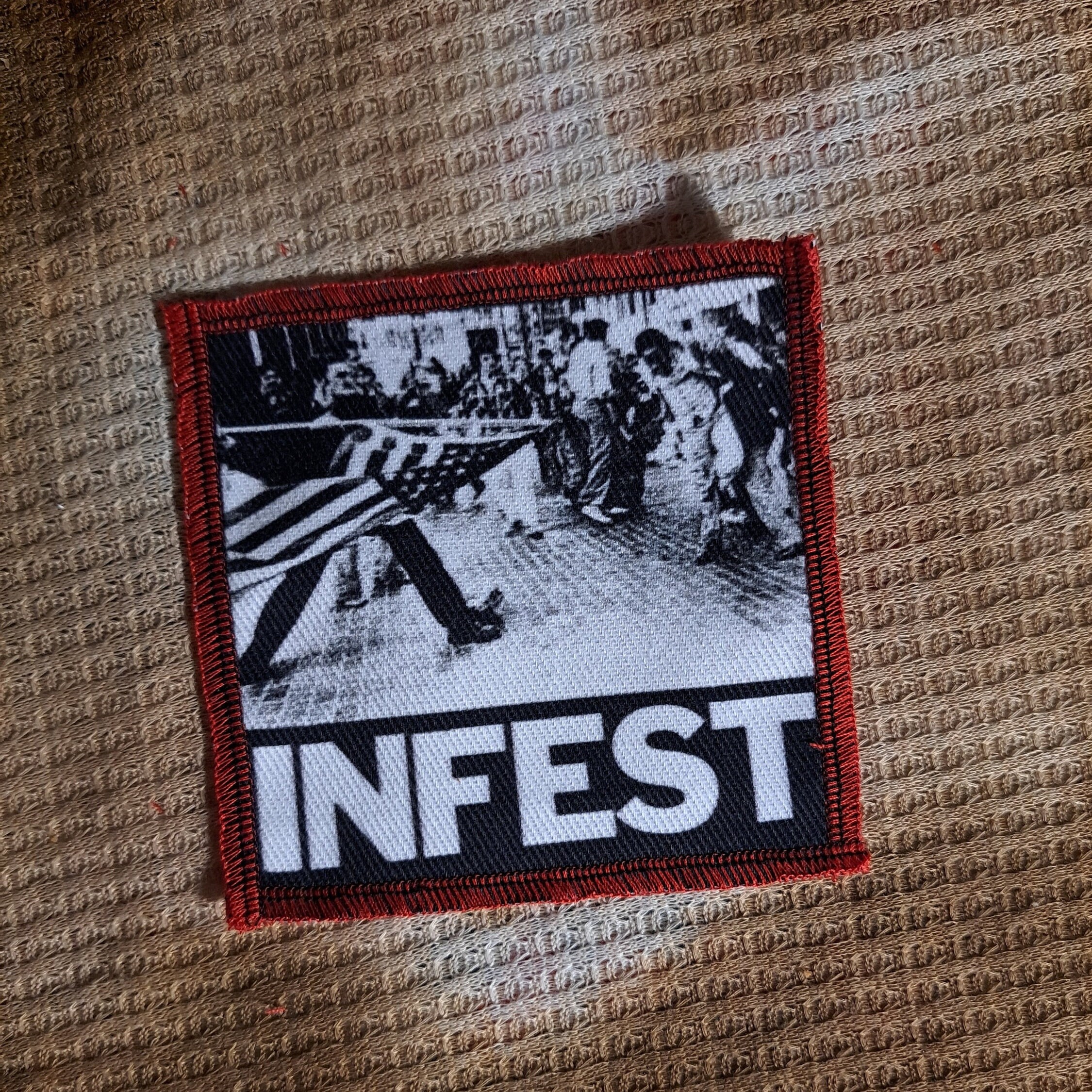 INFEST Patch Punk - Etsy