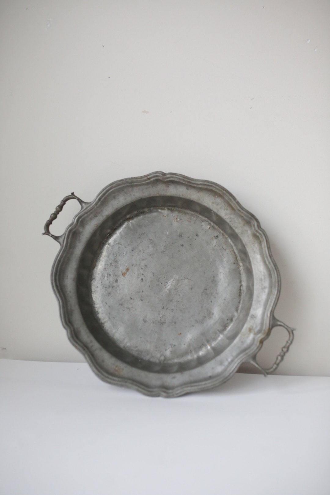 Antique Pewter 2 Handled Serving Dish With Fluted Edges, Deep Patina ...