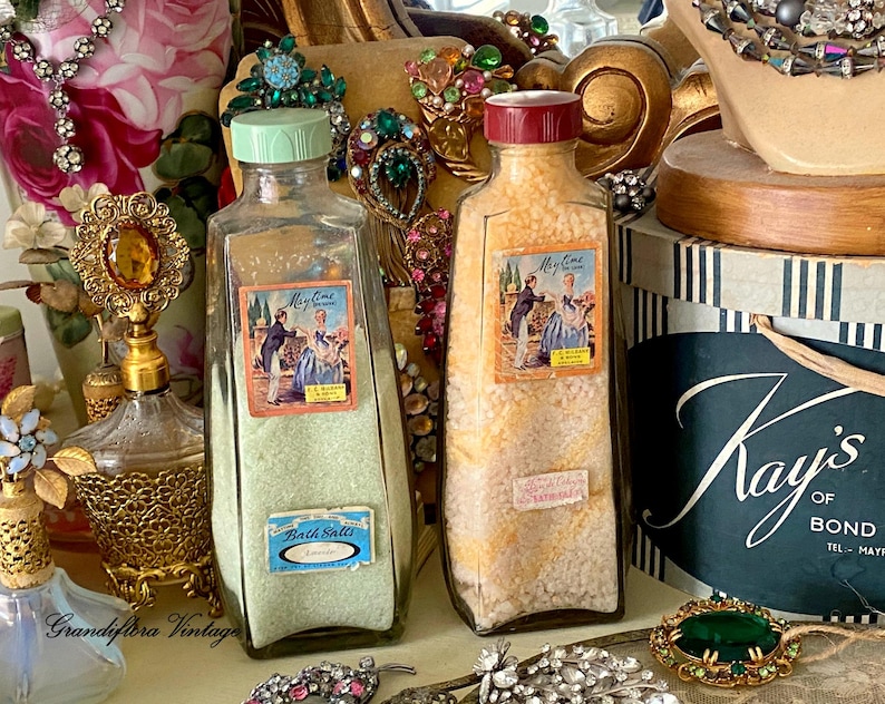 PAIR of Vintage 1920s Art Deco Bath Salts Bottles, Bakelite Lids ...