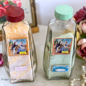A Pretty Pair of Vintage 1920s Bath Salts Bottles Bakelite - Etsy