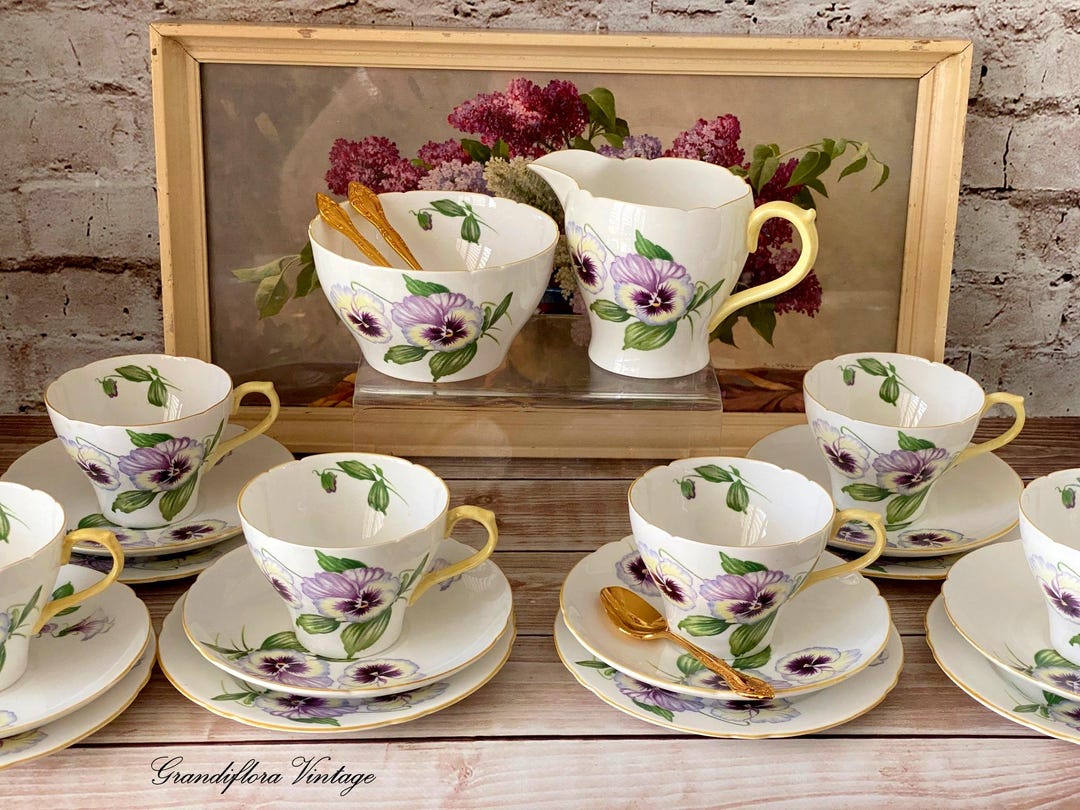 A Pretty Vintage Shelley Pansy Tea Set, 6 Trios, Creamer & Sugar Bowl ...
