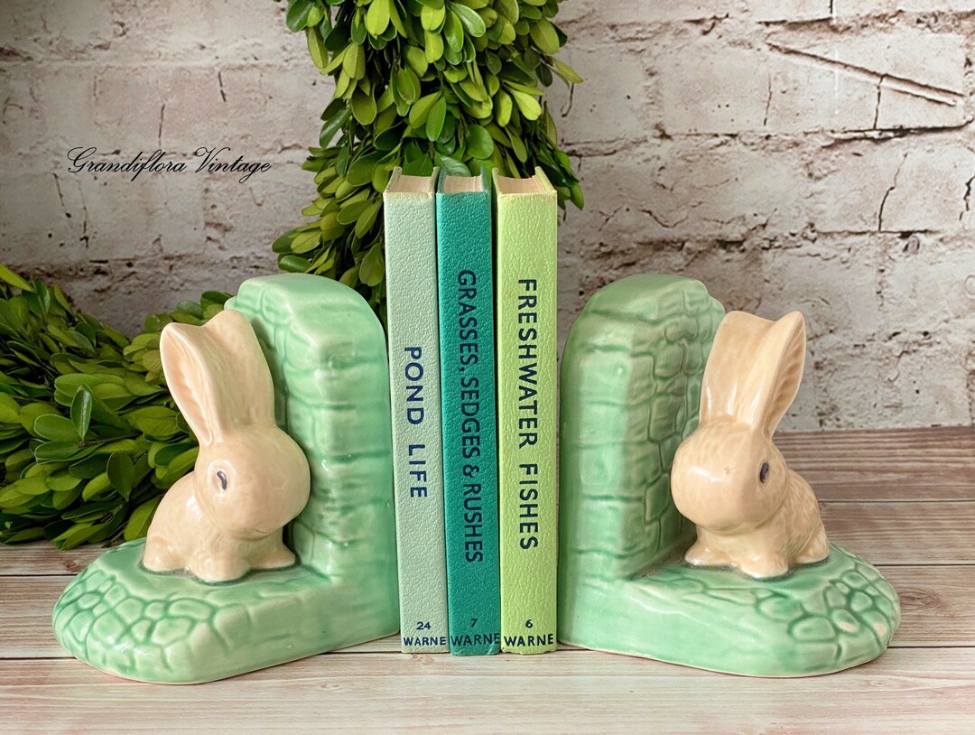A PAIR of Vintage 1930s Sylvac Bunny Bookends, Rabbits, Art Deco ...