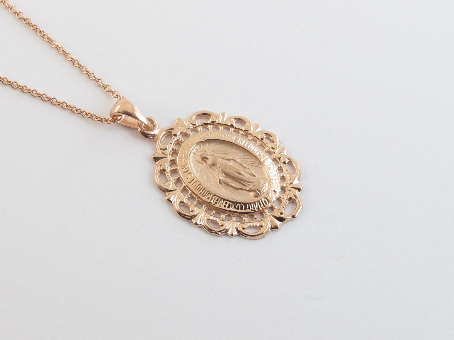 14k Solid Rose Gold Virgin Mary Necklace: Religious Pendant - Etsy