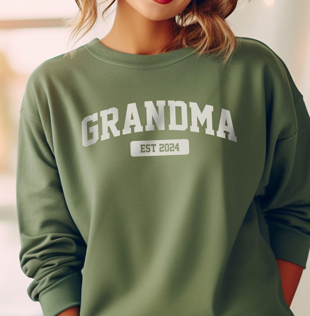 Grandma Established 2024 New Grandma Gift Unisex Heavy Blend™ Crewneck ...