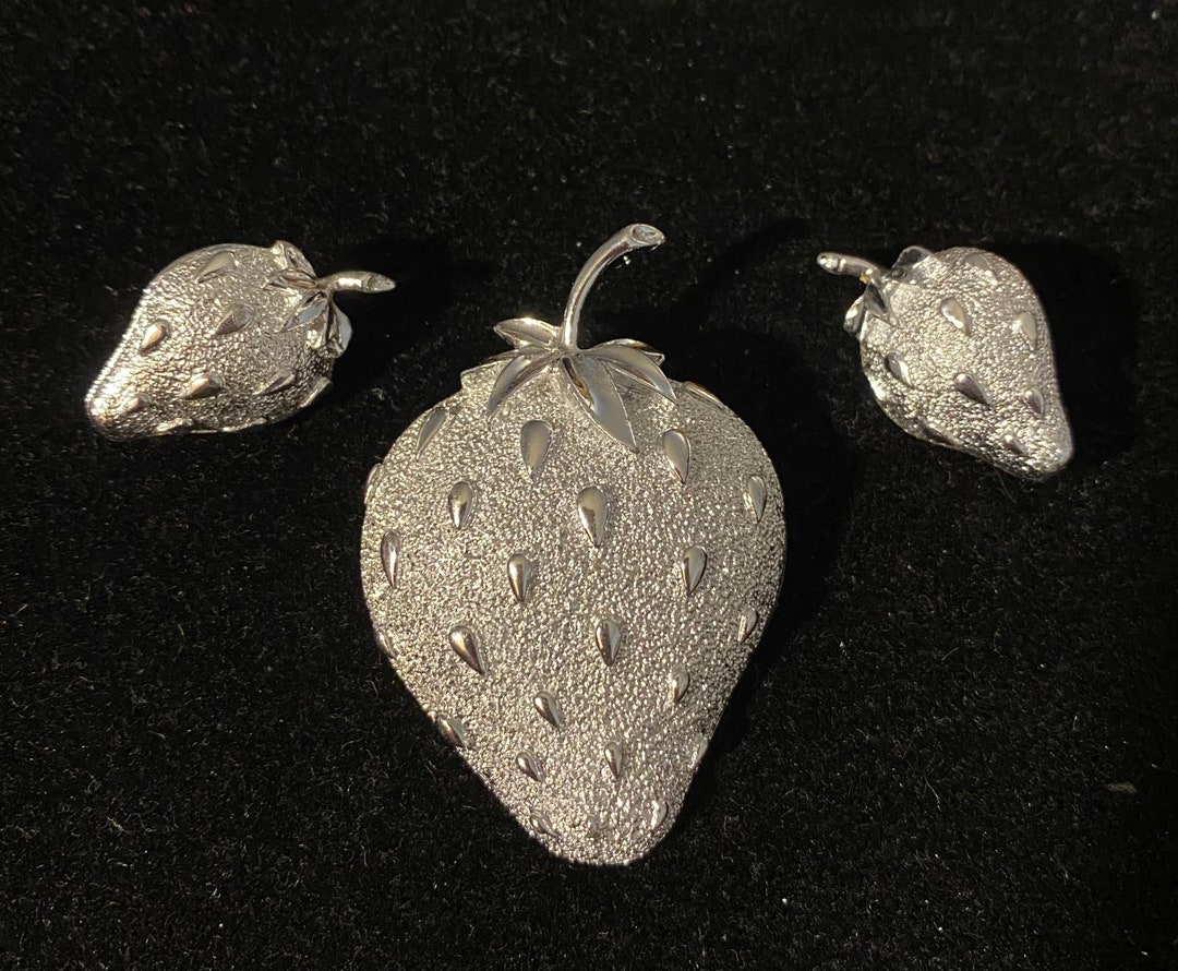 Vintage Sarah Coventry Silver Strawberry Pin & Earrings Set - Etsy