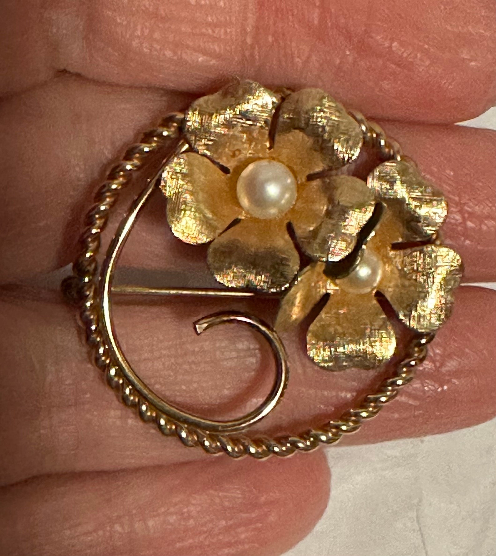 Wells 12k Gold Filled & Pearl Circle Flower Pin MCM - Etsy