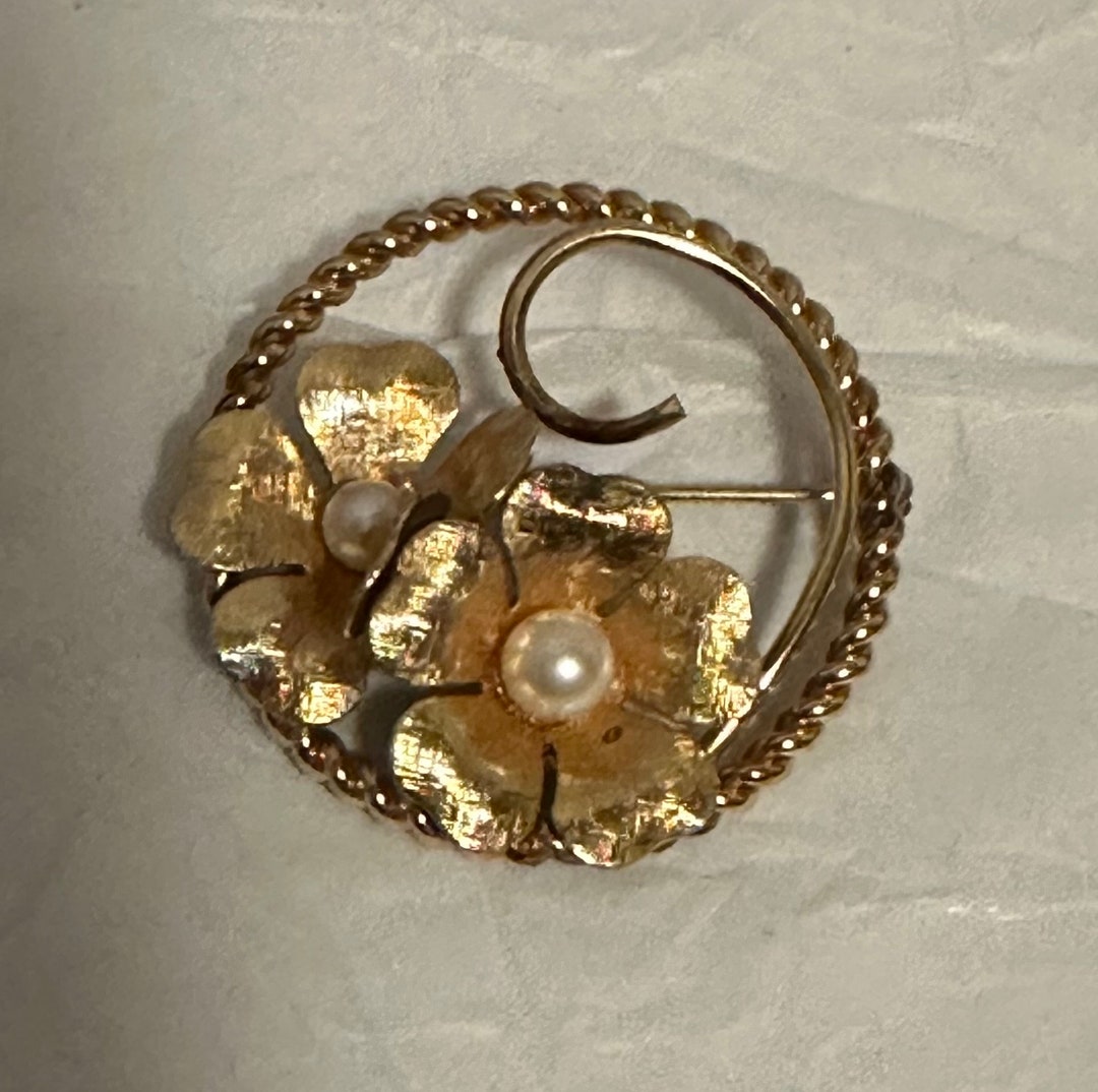 Wells 12k Gold Filled & Pearl Circle Flower Pin MCM - Etsy
