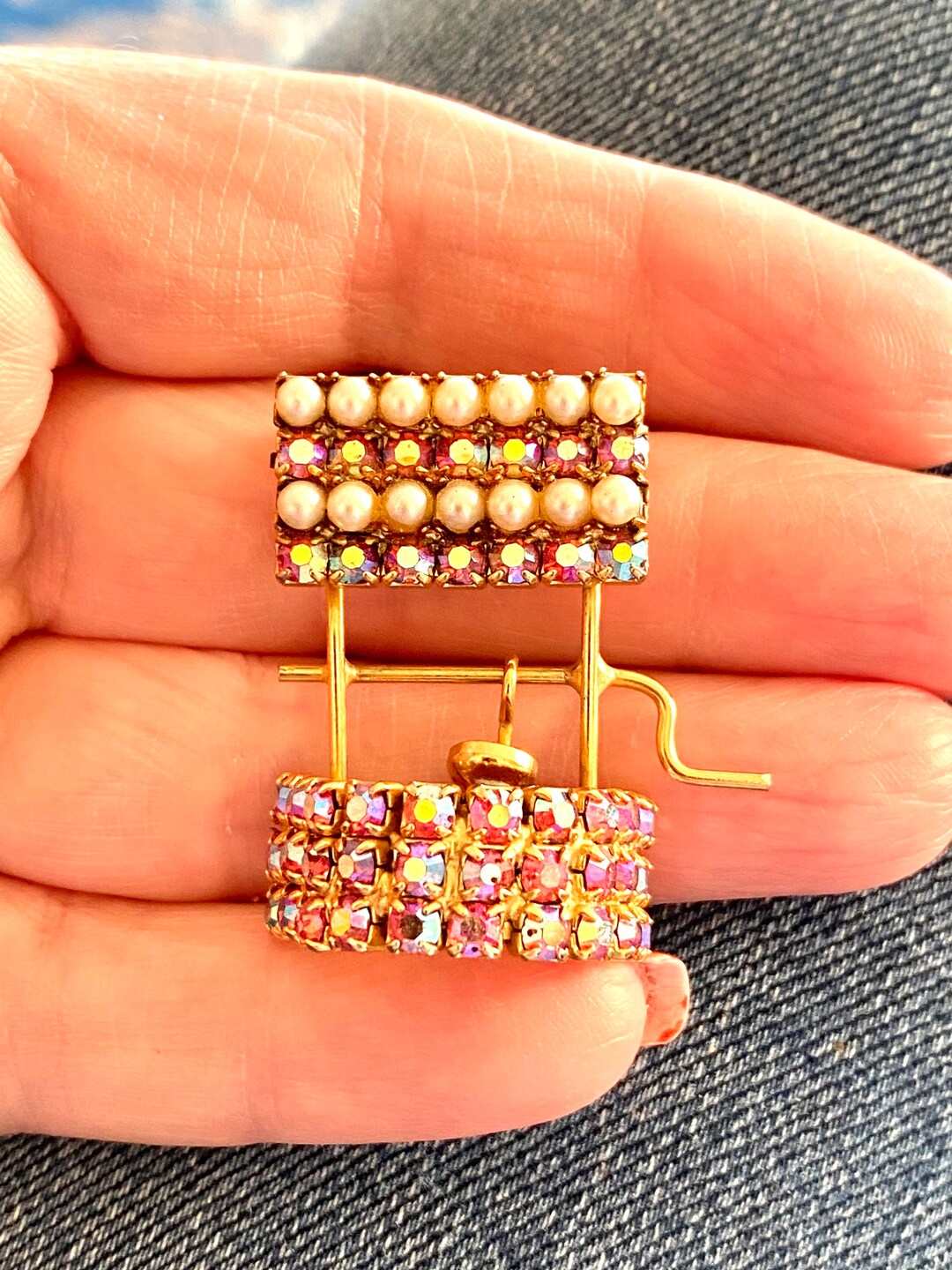 Vintage Figural Wishing Well Rhinestone Pearl Pin - Etsy