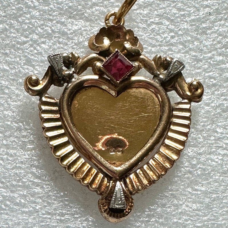 Victorian Locket - Etsy