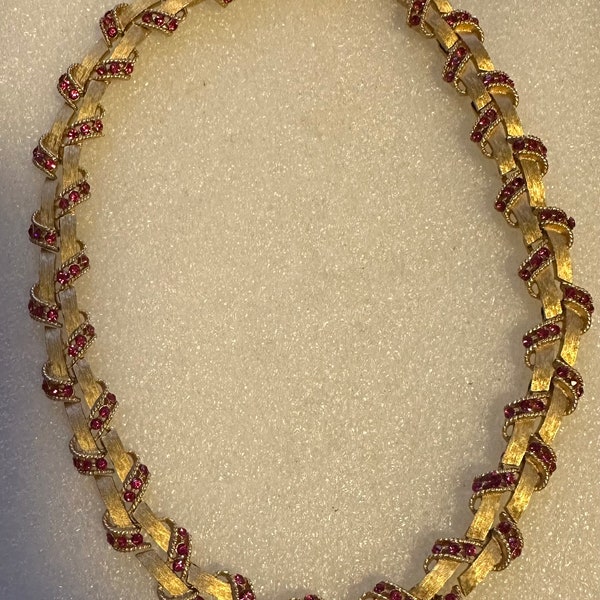 Fuschia Necklace - Etsy