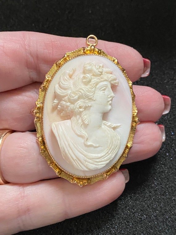 Victorian Angel Skin Coral High Relief Cameo 10k Gold… - Gem