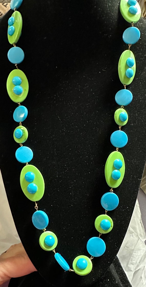 Vintage mod necklace plastic - Gem