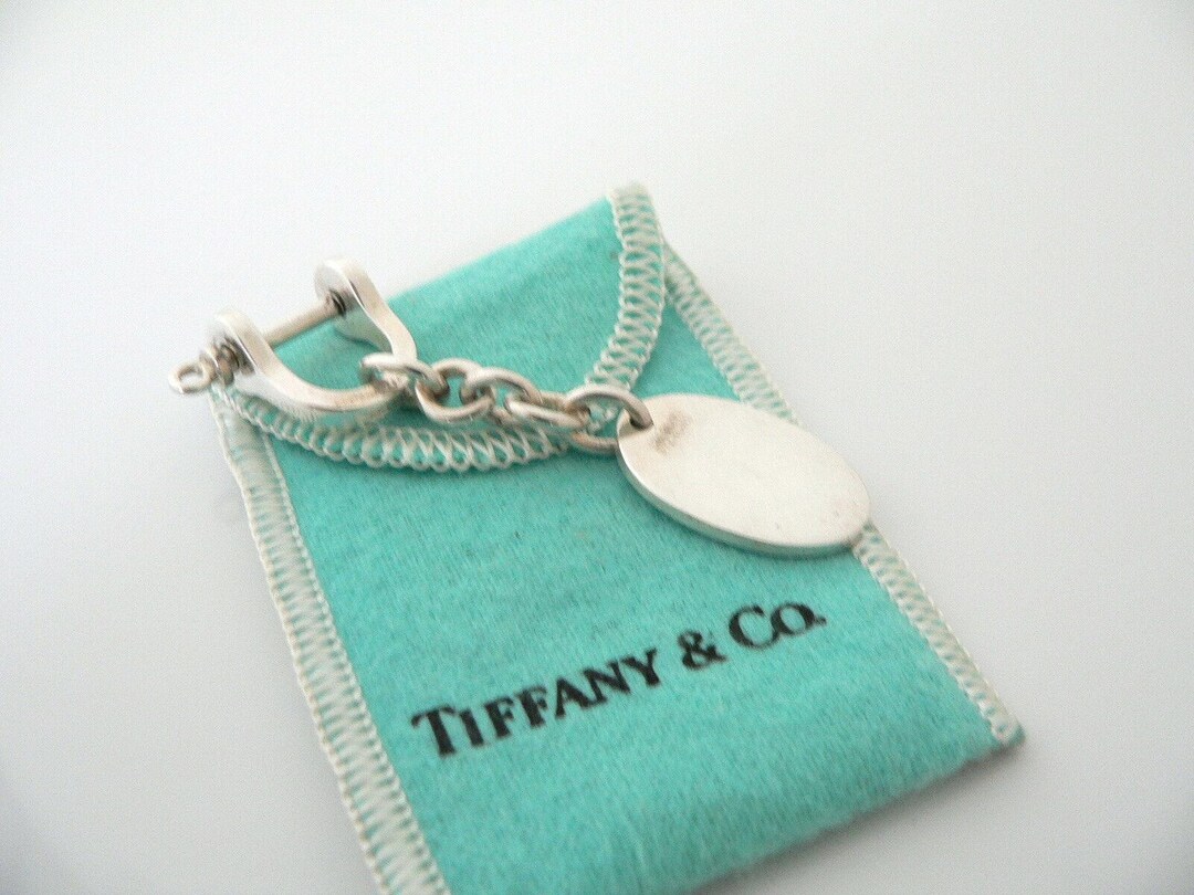 Tiffany & Co Shackle Key Ring Oval Keychain Key Chain Gift for Him ...