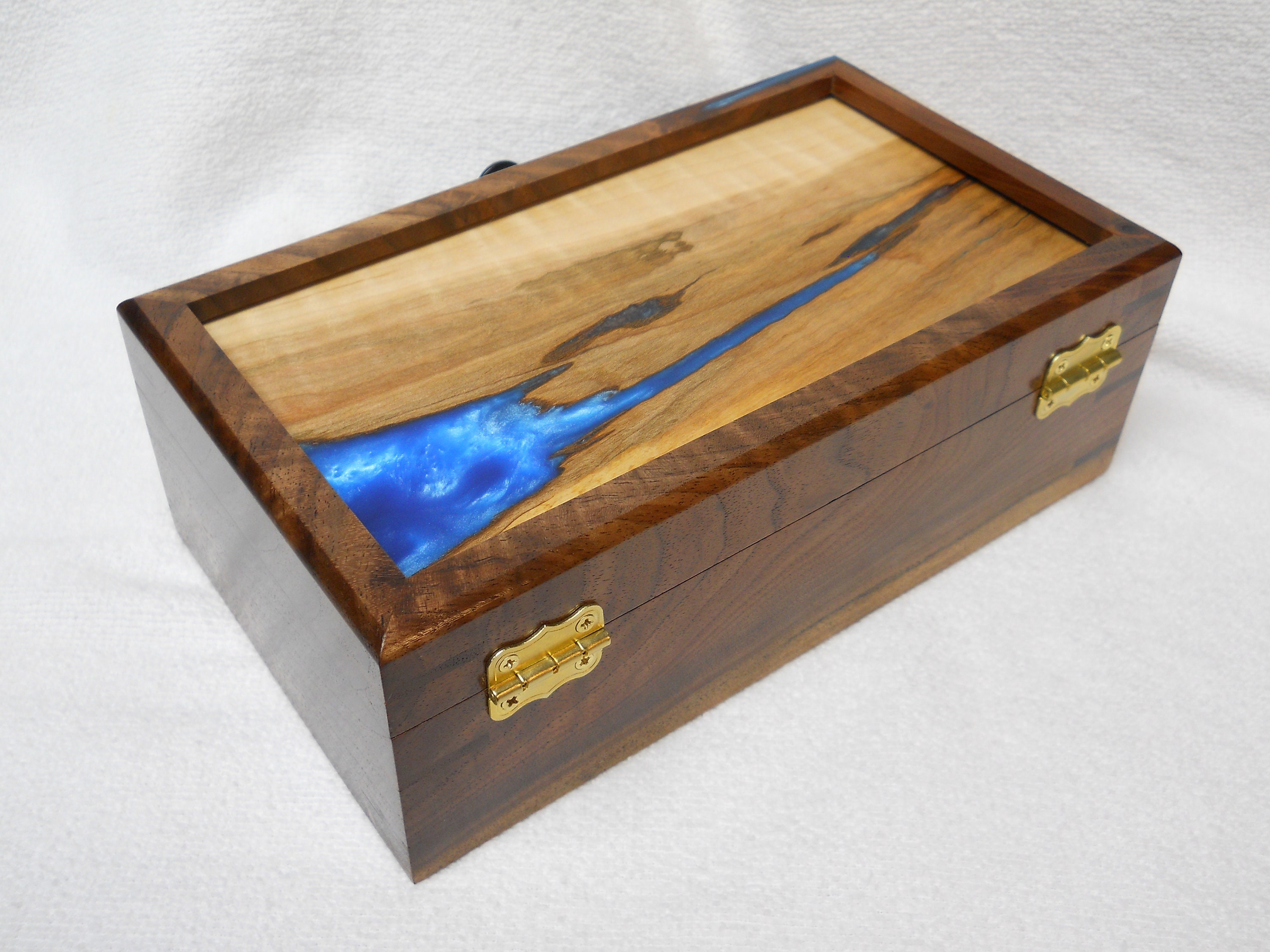 Figured Black Walnut & Curly Maple Box 605 - Etsy