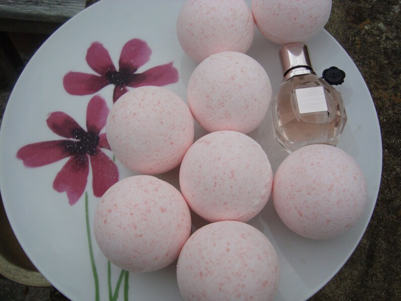 Pink Bath Bomb with fine biodegradable shimmer in Flower Girl | Etsy