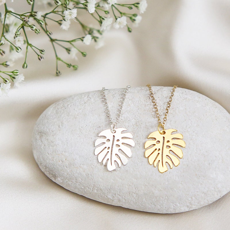 Monstera Necklace - Etsy