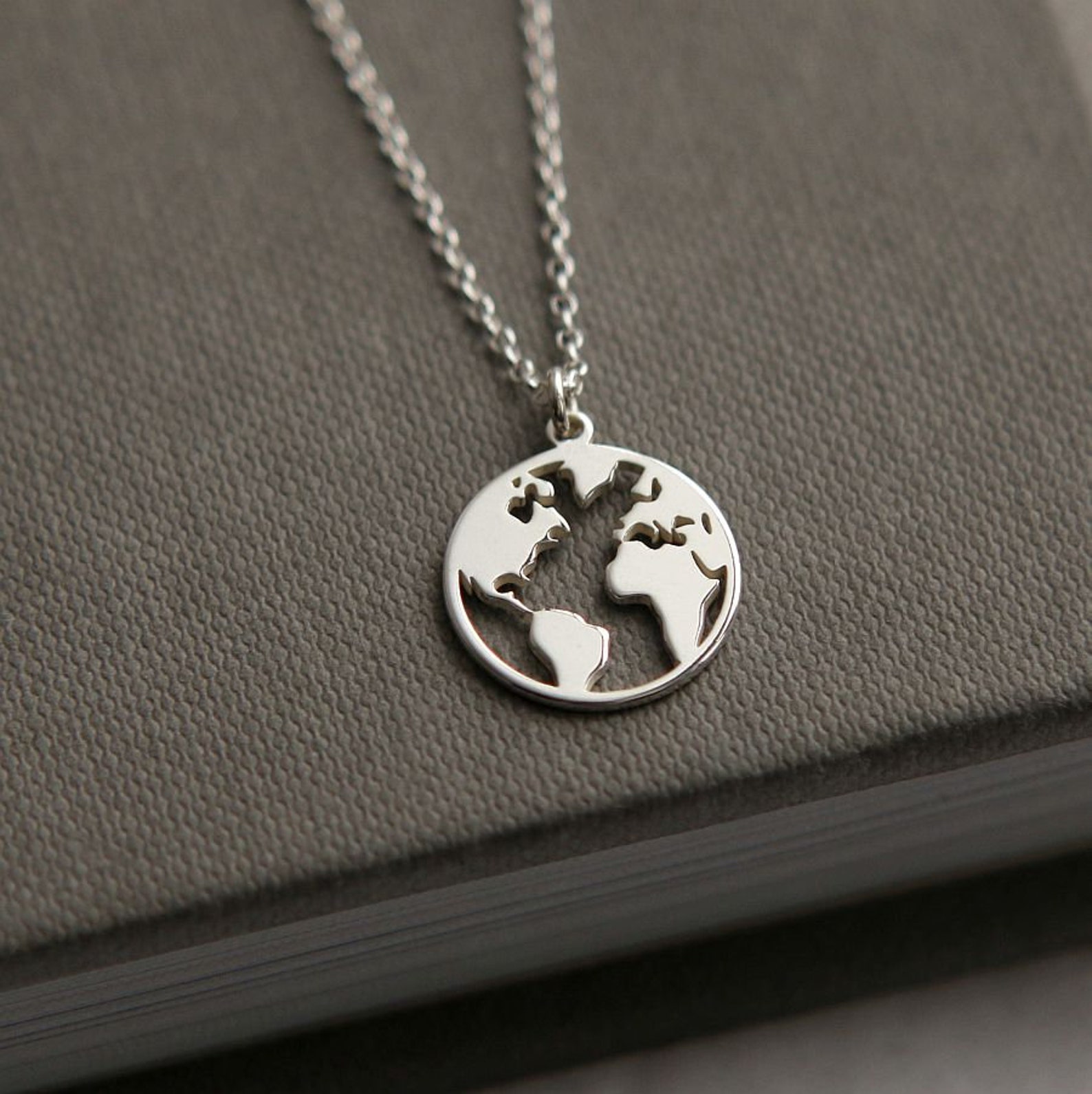 Tiny World Map Necklace Gold Globe Necklace Earth Necklace - Etsy