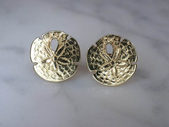 14k gold sand dollar earrings store