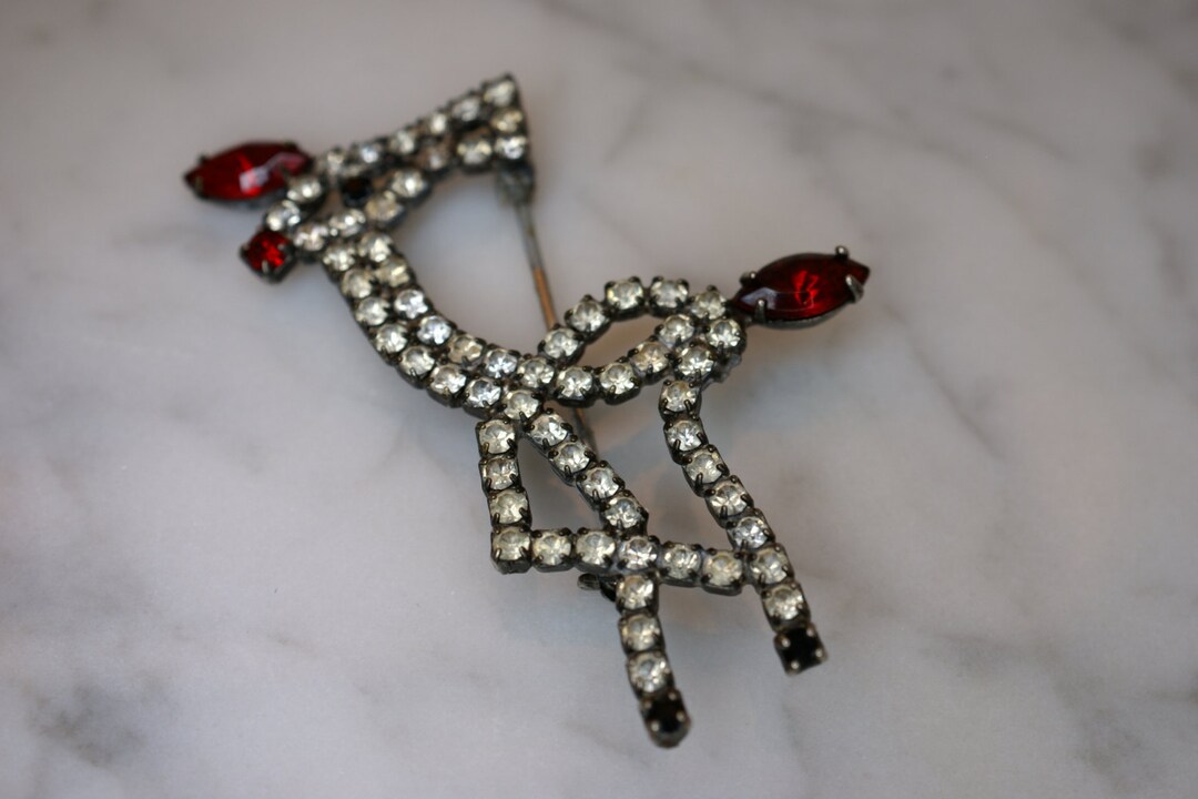 Silver Tone and Rhinestone Reindeer Pin - Etsy