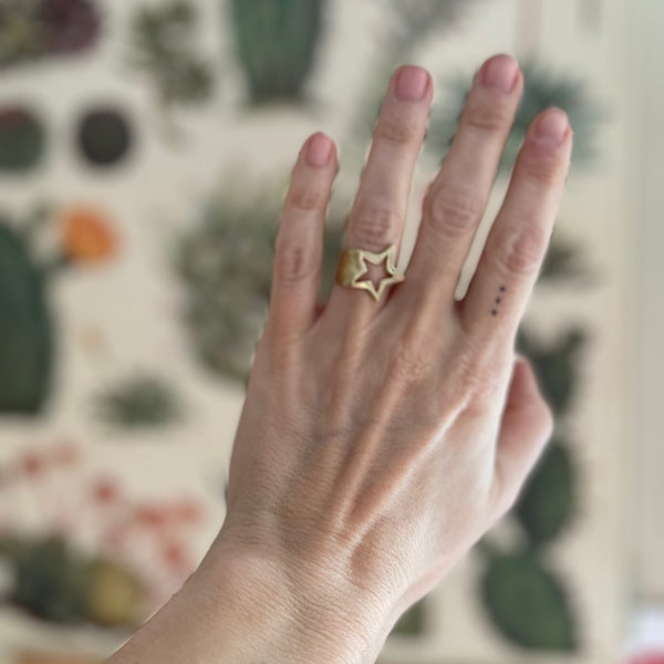 Gold Star Ring - Etsy