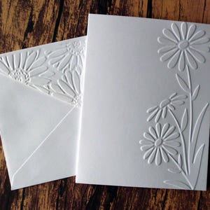 Daisy Cards, Set of 5, White Embossed Daisy Note Card Set, Daisy ...