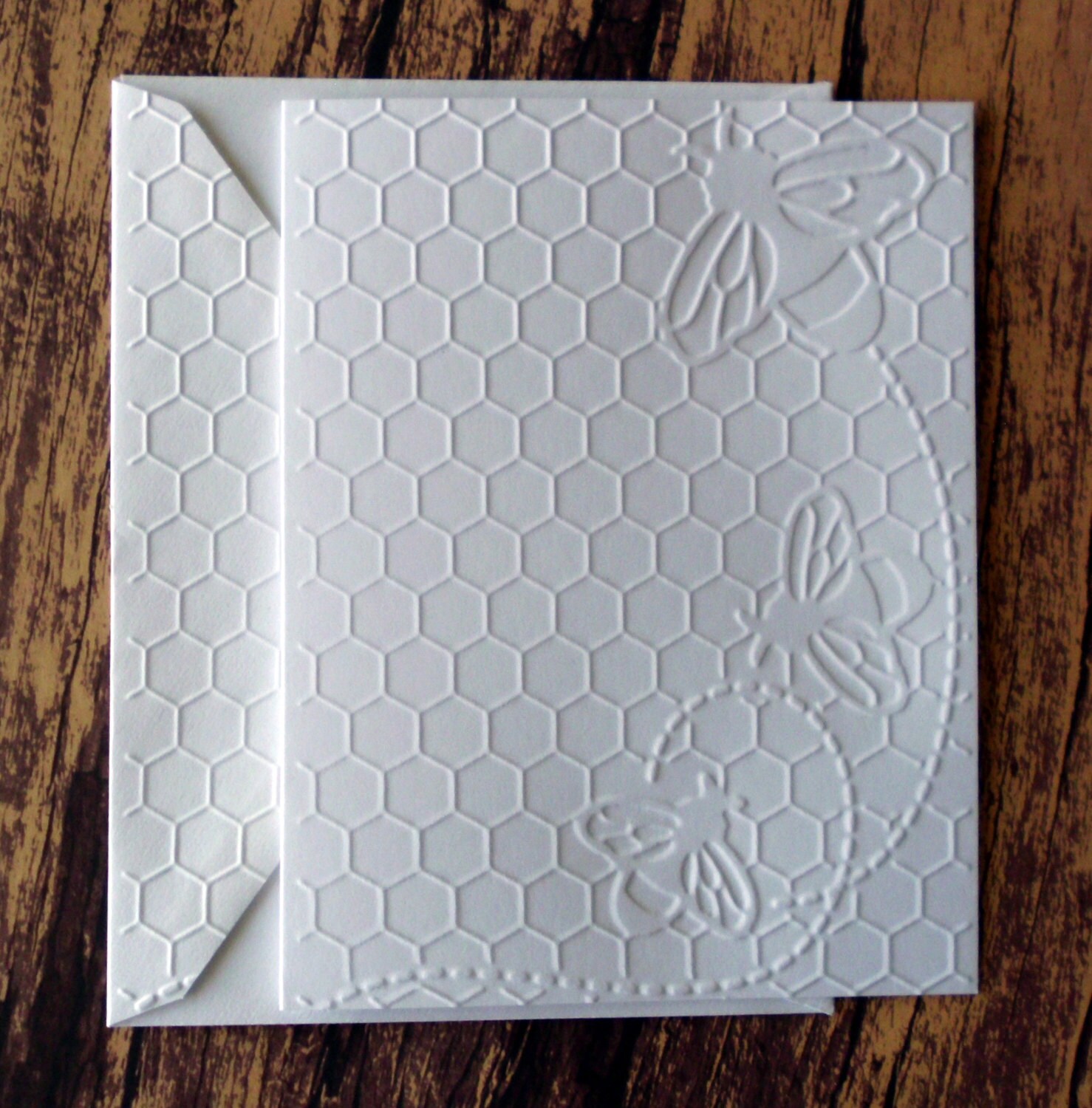 Honeycomb With Bee Cards, Set of 5, Embossed Note Card Set, Honeycomb ...