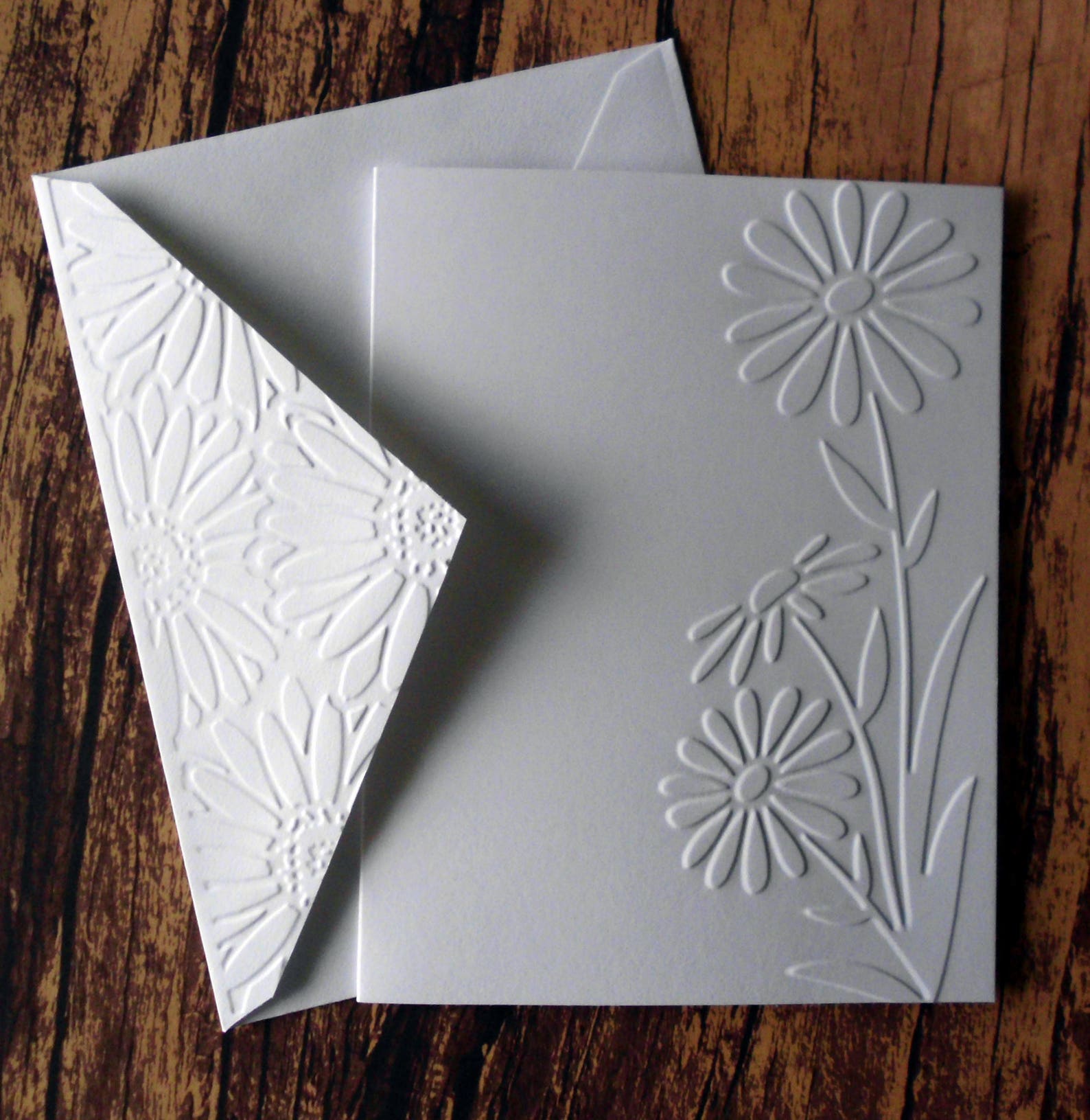 Daisy Cards Set of 5 White Embossed Daisy Note Card Set | Etsy