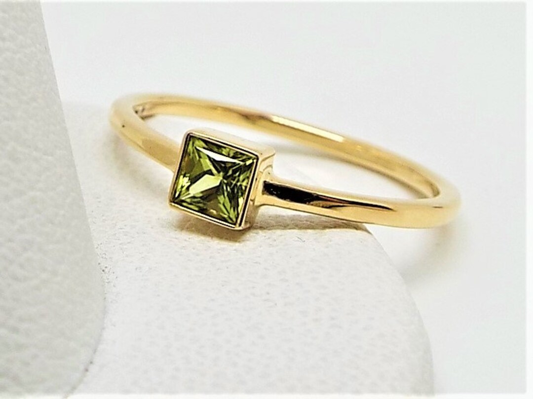 14k Gold Peridot Ring: Square August Birthstone Engagement Ring - Etsy