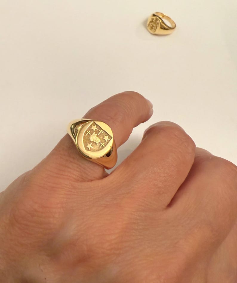 Engraved Family Crest Signet Ring, Sterling Silver, Personalized Oval ...