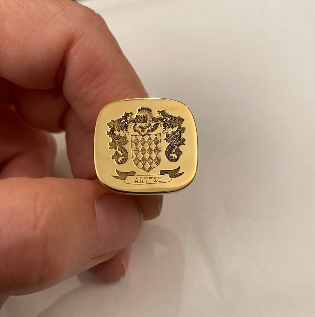 Family Crest Signet Ring, Image Engraved, Personalized Ring, Coat of ...