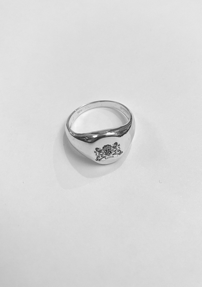 Engraved Family Crest Signet Ring, 925 Sterling Silver - Etsy