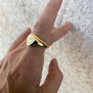 Crest Signet Ring, Pinky Ring, Image Engraved Personalized Ring, Family ...